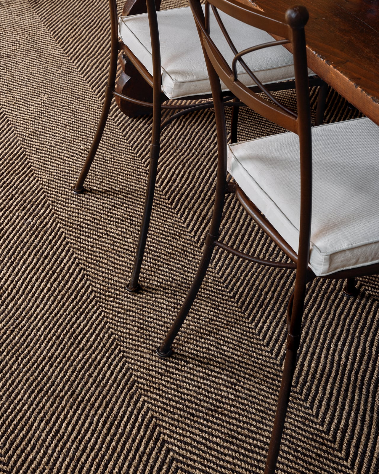 Jute Herringbone – Natural/Black | Natural Jute Rug | NORDIC KNOTS