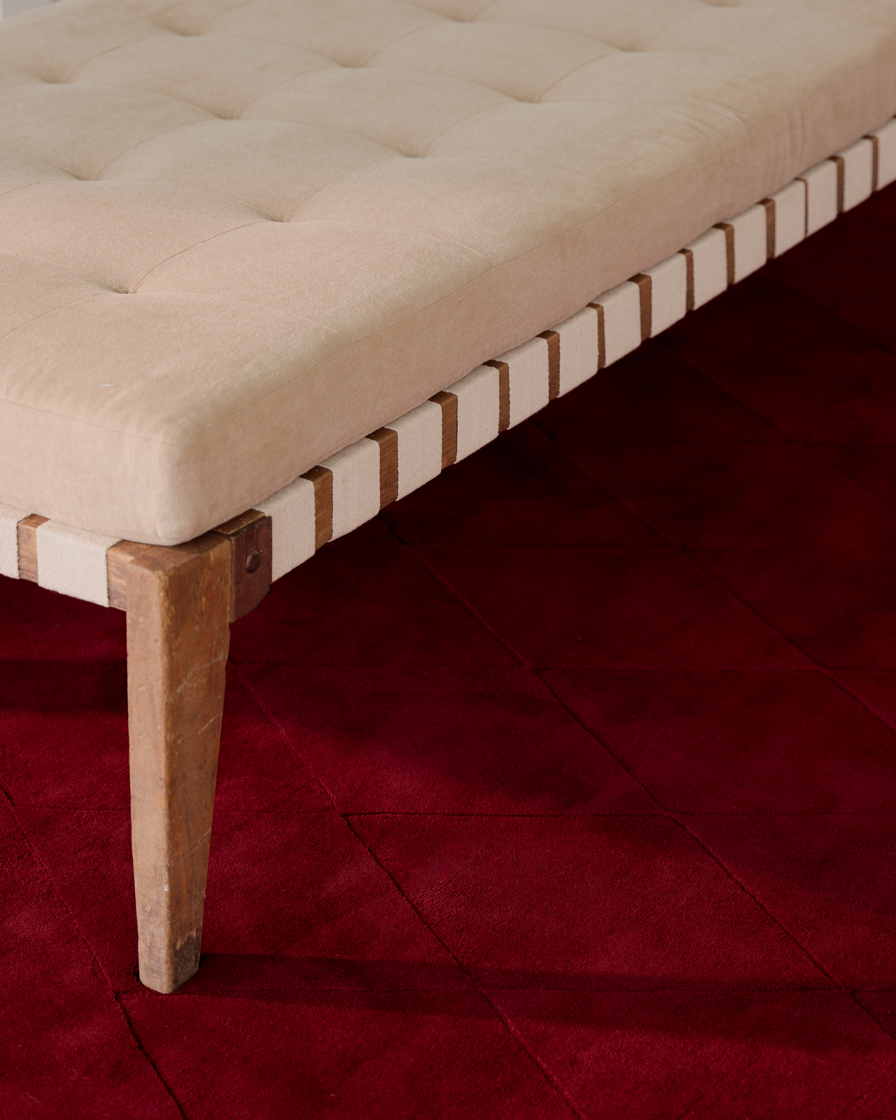 Diamond – Deep Red | Plush Textured Rug | NORDIC KNOTS