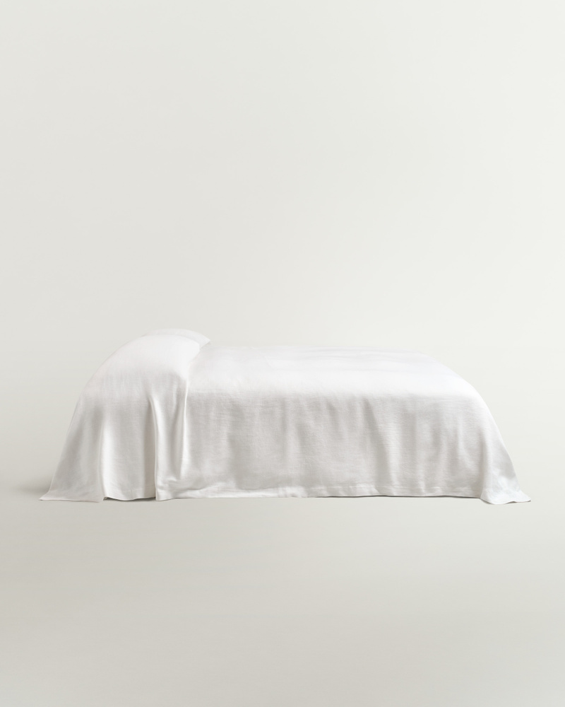 Studio Linen – White | 100% Linen Bedspread | NORDIC KNOTS